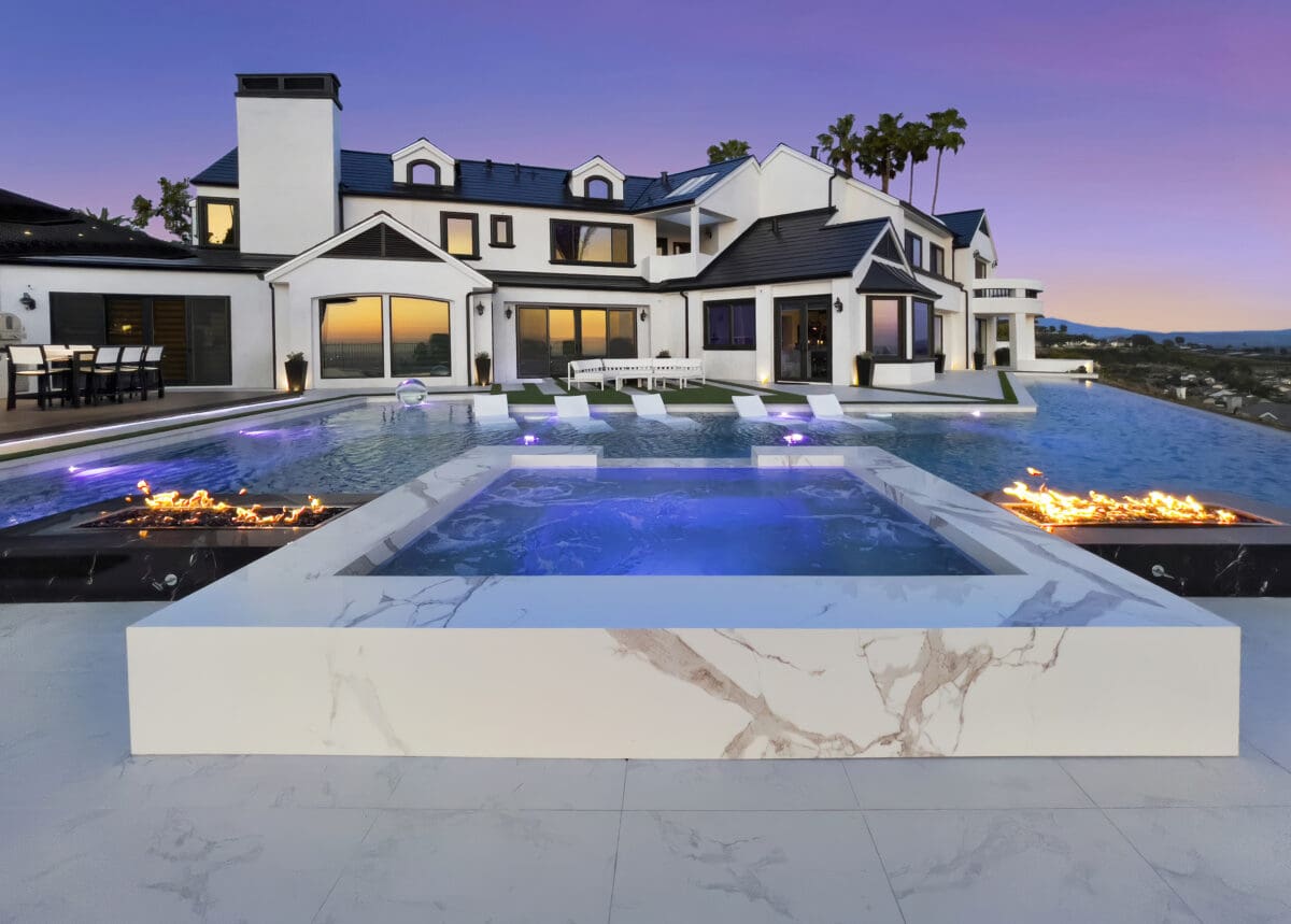 3 Before & After Backyard Transformations That Will Motivate You To ...