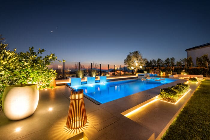 Backyard Paradise: A Look At Our Favorite Luxury Pool Designs ...